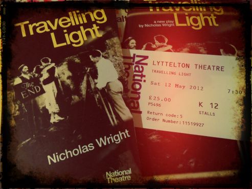 Travelling Light (Nicholas Wright) - National Theatre - Épenthèses